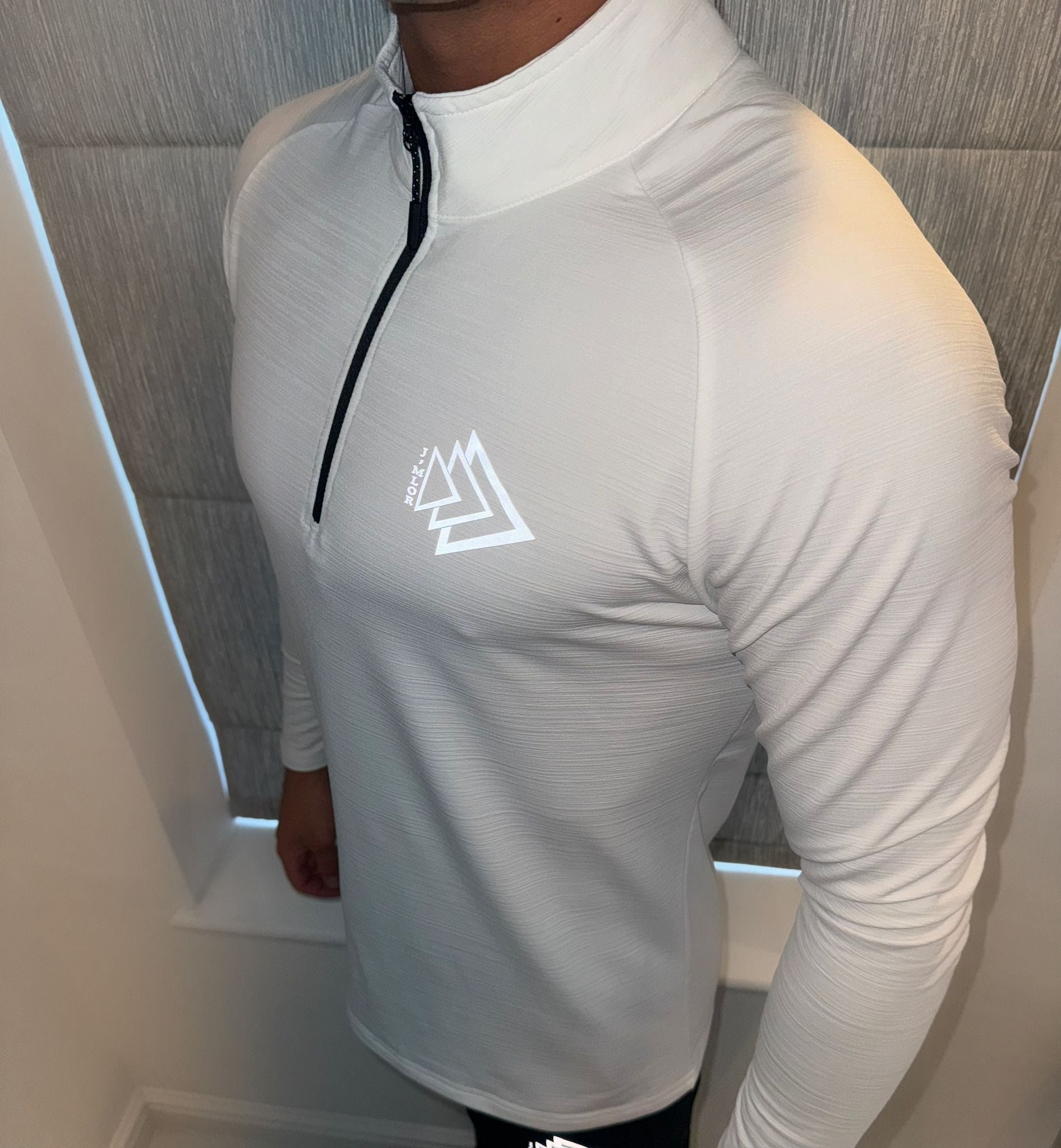 FROST/WHITE – J'MLOR